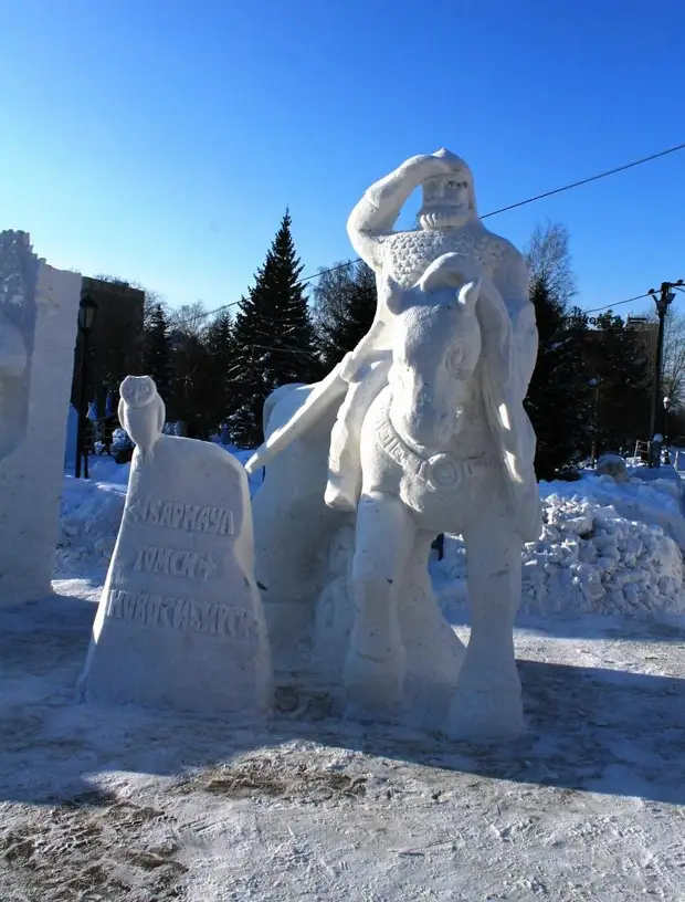 Festival delle sculture di neve a Novosibirsk