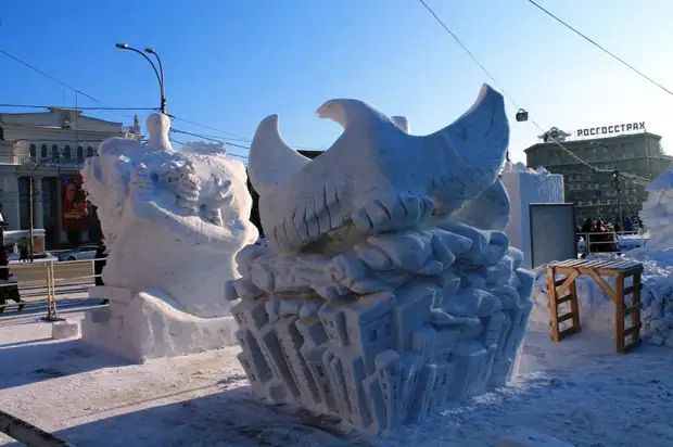 Festival delle sculture di neve a Novosibirsk