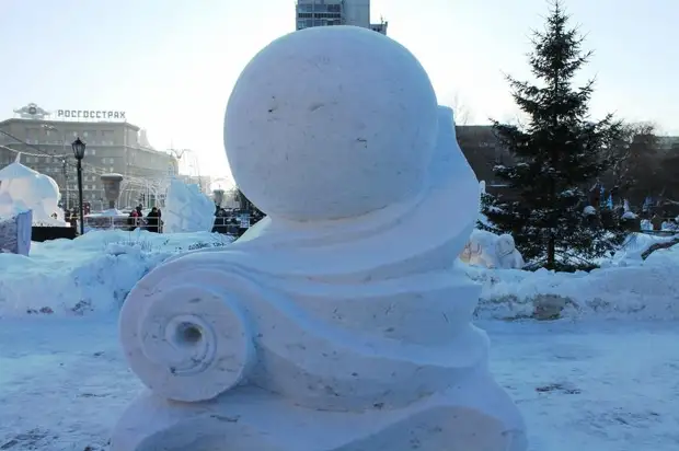 Festival delle sculture di neve a Novosibirsk