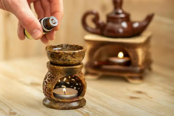 Uçucu yağlar sadece hoş bir aroma değil, aynı zamanda oldukça somut faydalardır.