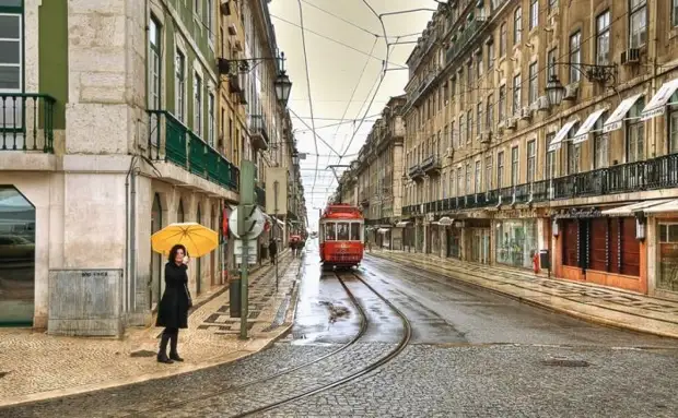 Waxaa maanta magaalada St. Petersburg ka da'aya roob...