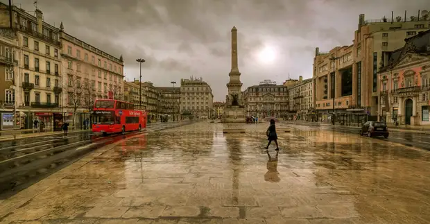 Hari ini hujan di St. Petersburg ...