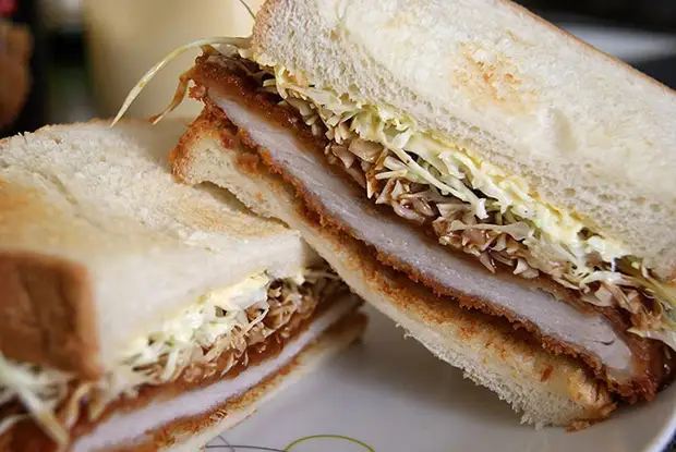 Vòng quanh thế giới với bánh mì sandwich