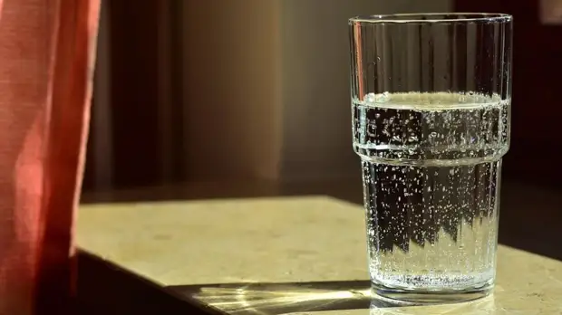 6 przydatnych rodzajów wody mineralnej