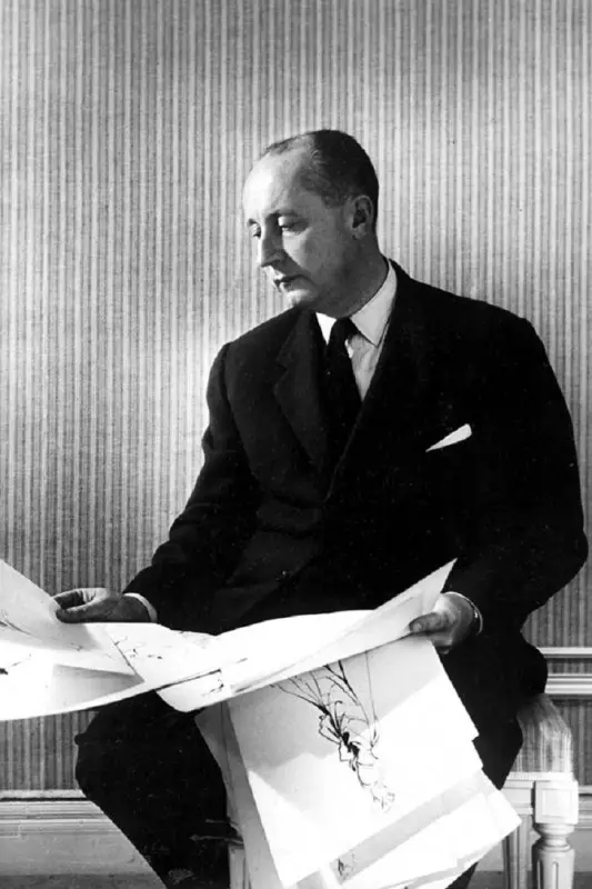 Modo kaj Historio: Feliĉa Naskiĝtago Christian Dior