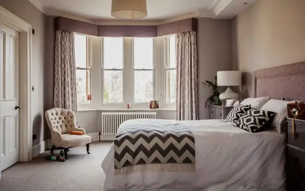 Chambre à coucher classique moderne par JOHNSTON PARKE INTERIORS