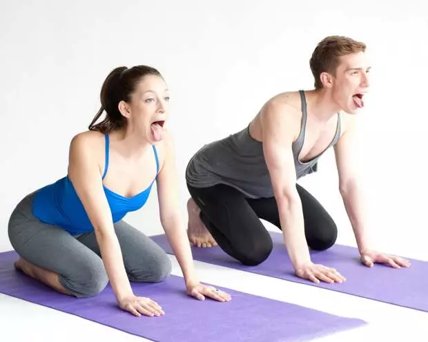 Pose do leão na ioga: trate imediatamente a dor de garganta, a gagueira e as rugas!